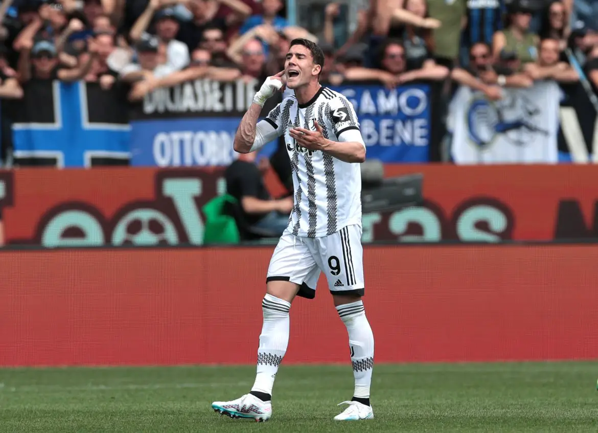 Juventus' Dušan Vlahović keen on Paris Saint-Germain move - Get Italian ...