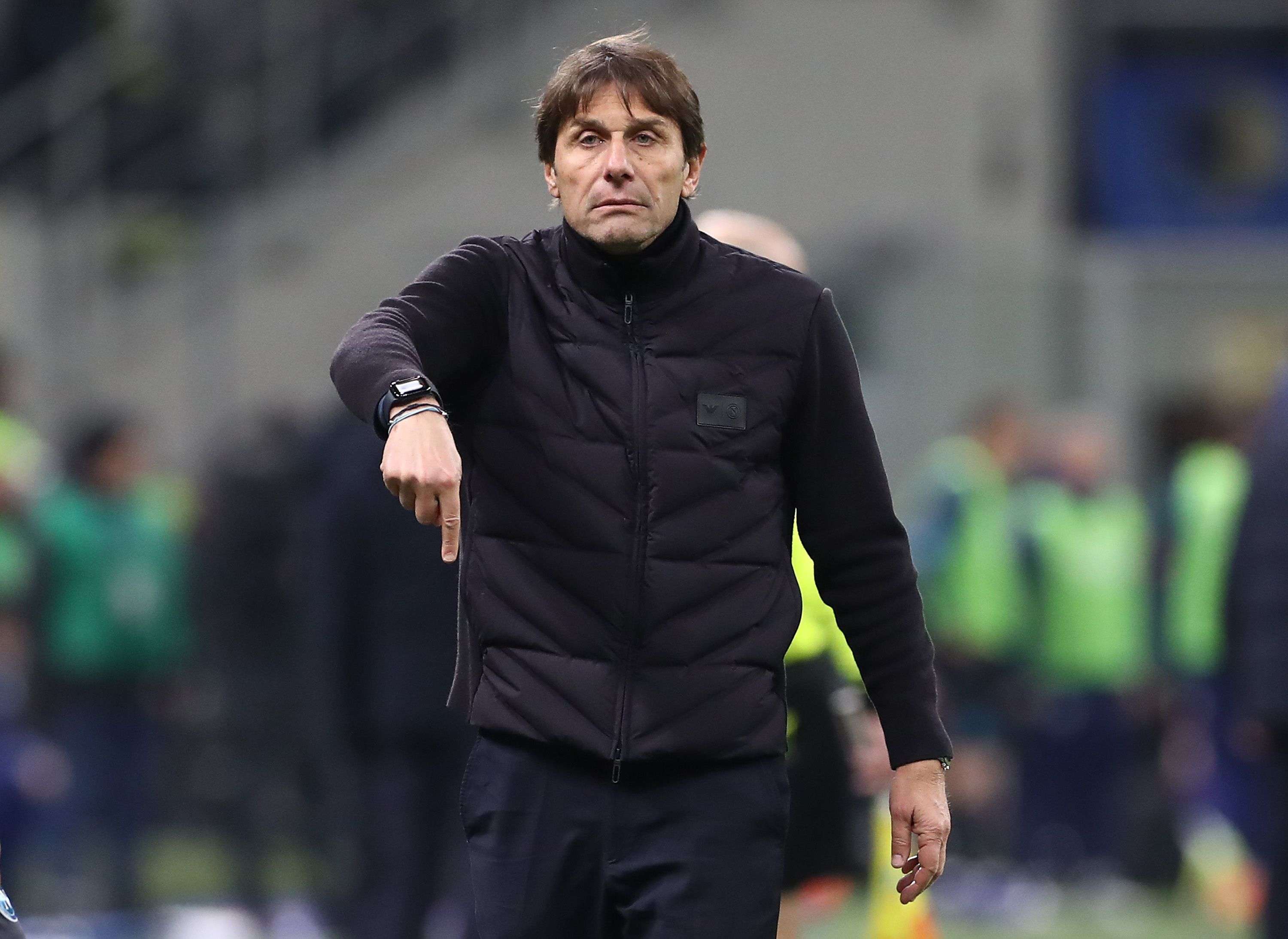 Napoli's Antonio Conte takes subtle jab at "arrogant" former Manchester ...