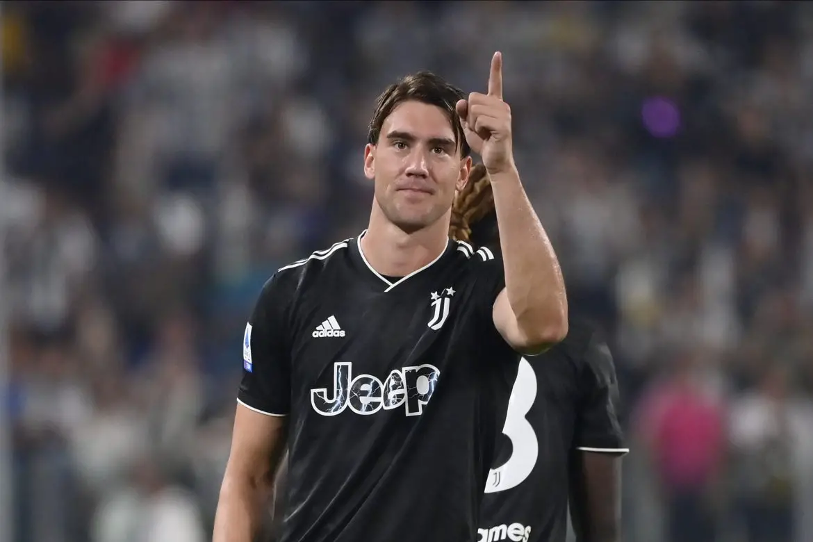 Milan in contact with Juventus to sign Dusan Vlahovic - Get Italian ...