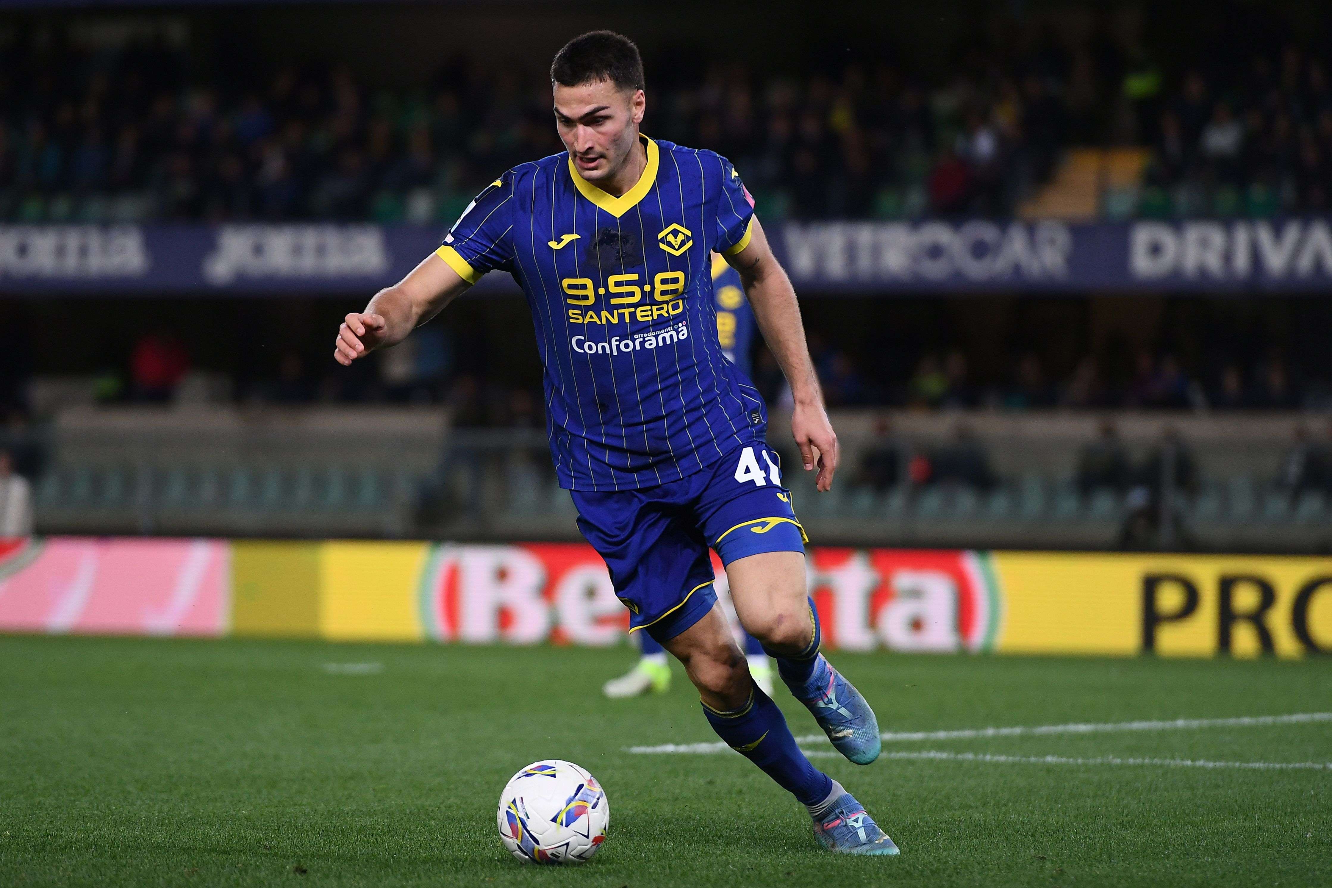Brighton set to sign Verona's Diego Coppola - Get Italian Football News